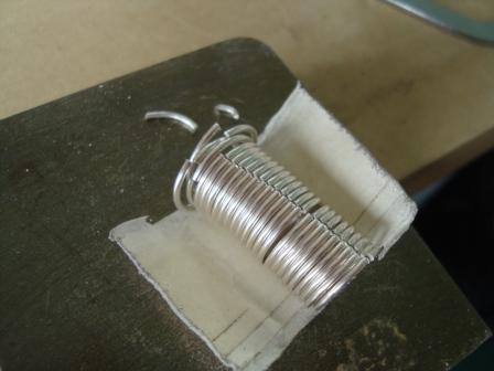 Joanne Tinley Jewellery: Tutorial Tuesday - Cutting Jump Rings