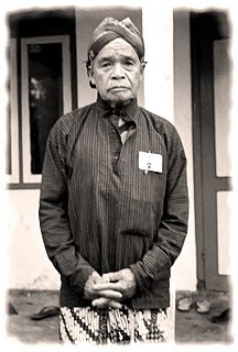 "Al-Kirom" Islamic Study: Mbah Marijan Is Death | Interpreter Lock ...