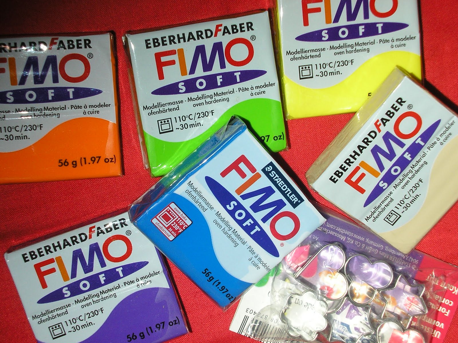 Mas que broches: NUEVOS MATERIALES: FIMO!!!!!