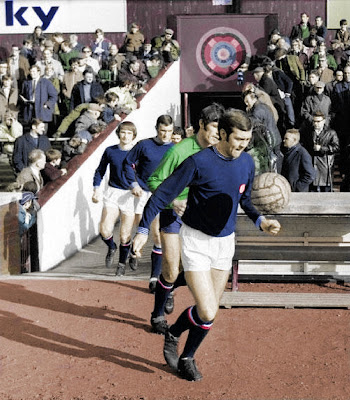 THE DUNDEE FUTBA SHRINE: DOUG HOUSTON - 1962 to 1973