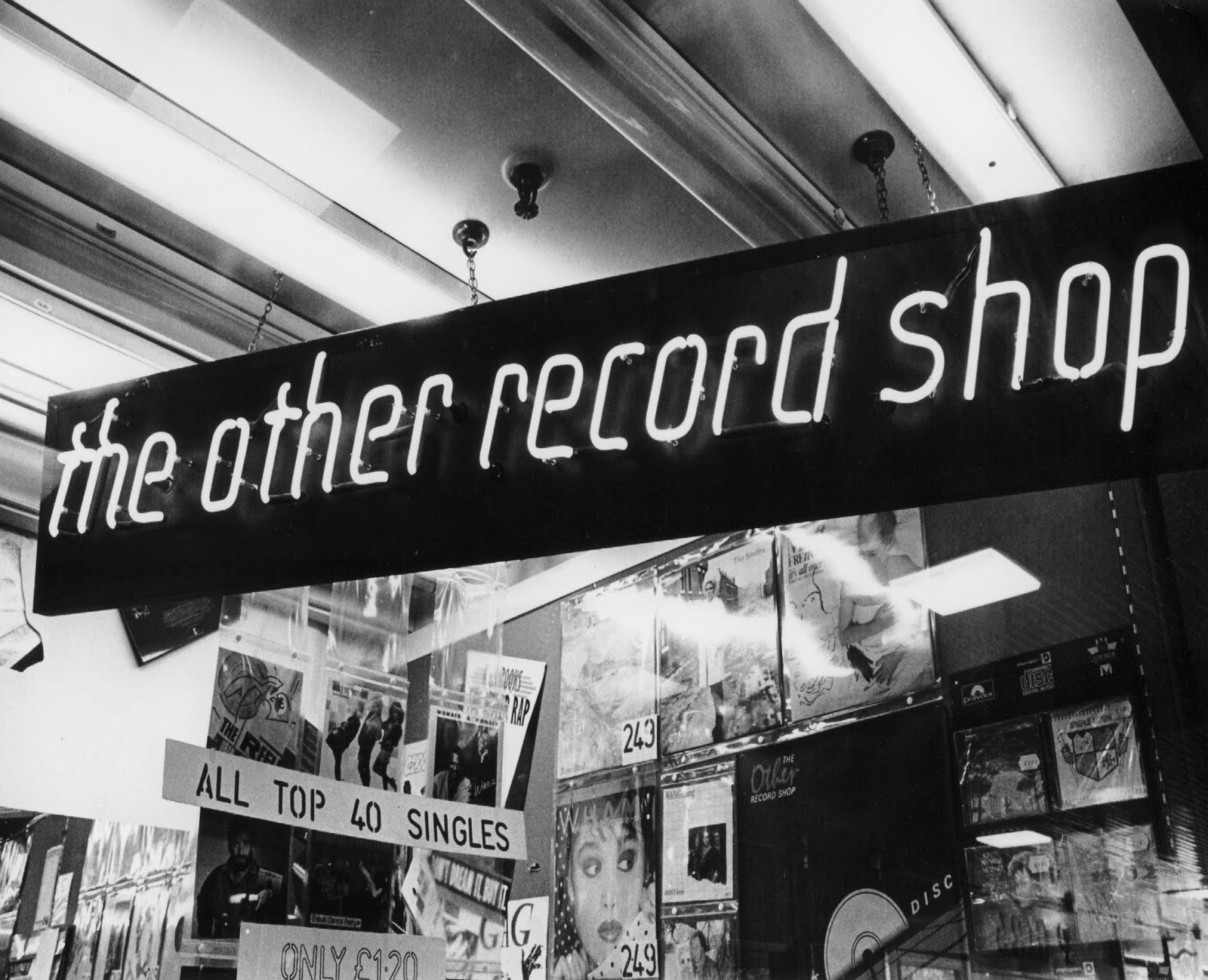 RETRO DUNDEE: THE OTHER RECORD SHOP DISPLAY