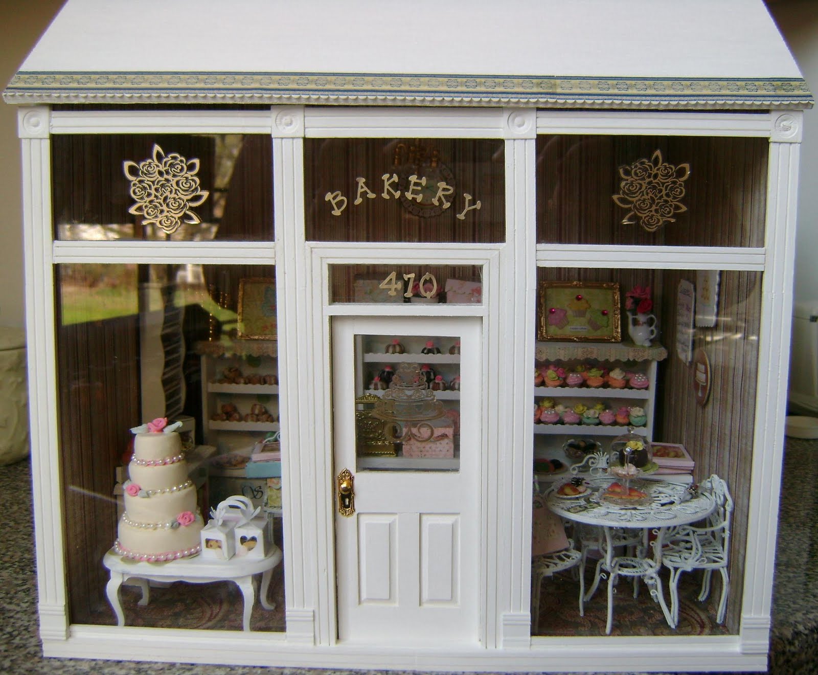 Baking In Miniature: Added the Store Front & Roof to my Shop