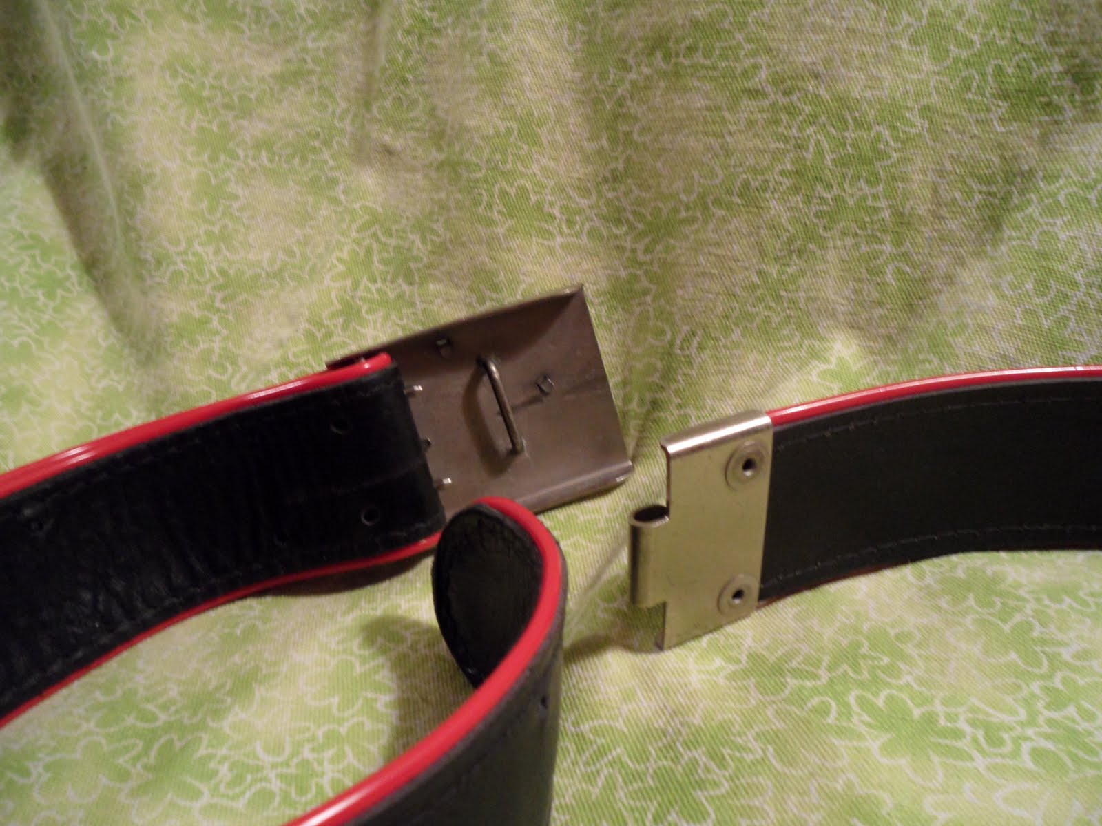 Four Bees: Italian Carabinieri Belt