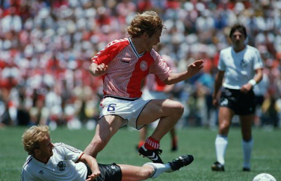The Football Kit Blog: Best of the Strange Kits: Denmark '86