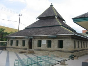 izzati zulkifli: bumbung meru, atap tumpang