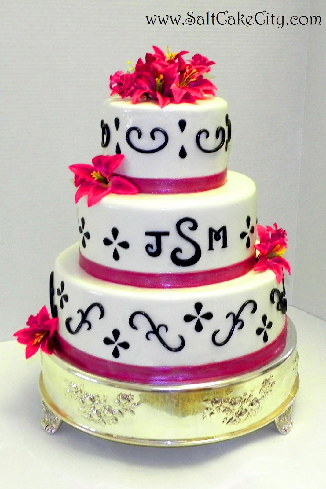 Salt Cake City: Fuchsia Lily Cake