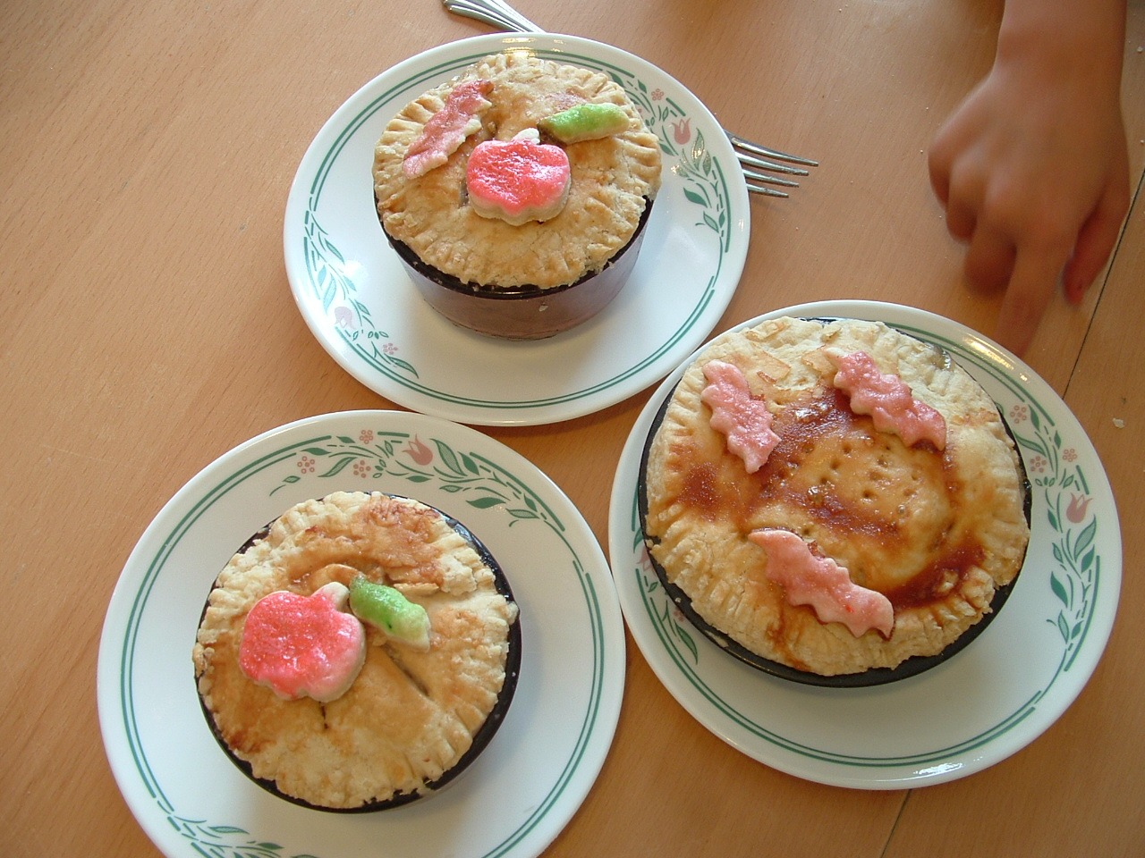 Pieces by Polly: The Apple Pie Tree & Easy Pie Topper Decorations