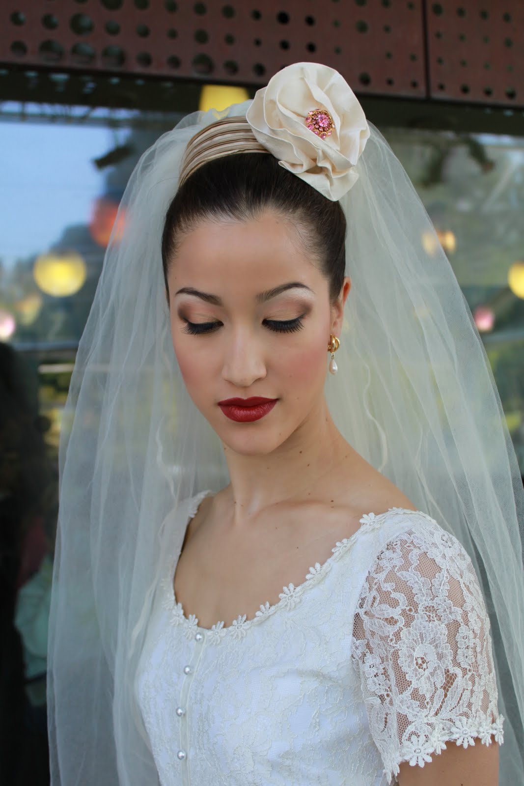 BRIDE CHIC: THE LOWDOWN ON OPEN NECKLINES