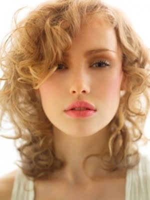 Tunsori pentru parul cret