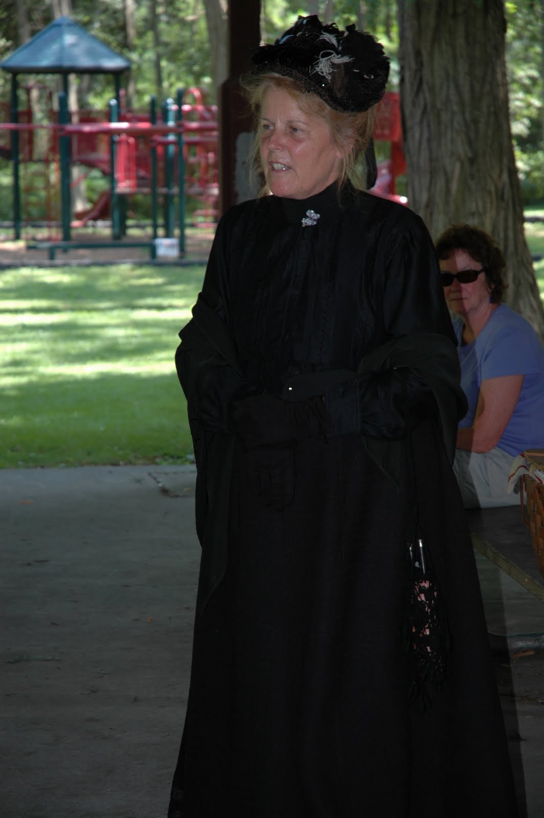 And that's when I snapped...: Victorian Lady in Mourning Tour