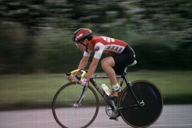 How To Sprint Like Mark Cavendish – Cav's Top 5 Sprinting Tips : r/Velo