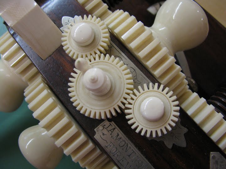 The Village Carpenter: Jim Leamy: Planemaker