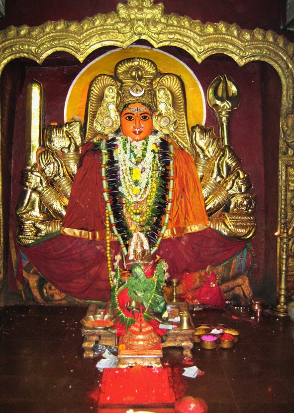 BHADRAKALI: BHADRAKALI TEMPLE WITH AMMAVAAU