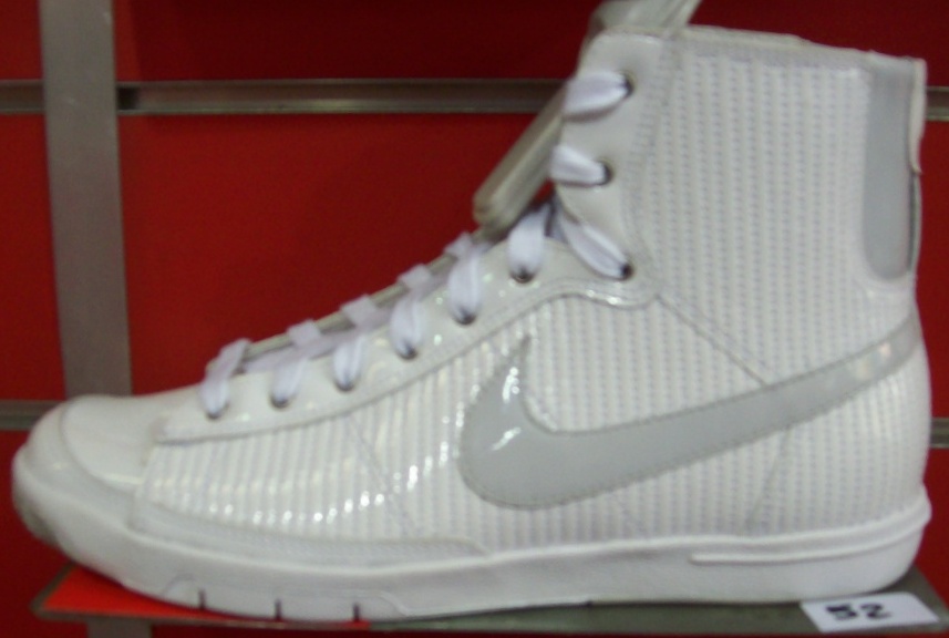 QMN ventas online: NIKE BOTITAS BLAZER CUERO $ 399