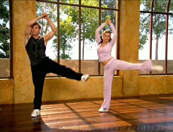 Michelle´s Träningsblogg: Carmen Electras fitness collection Fit to strip