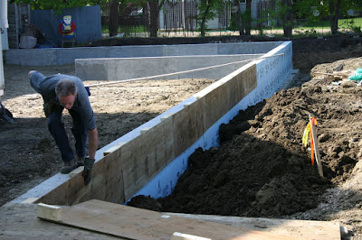 Signs 'N More Eco 6 Project: Backfilling grade beam