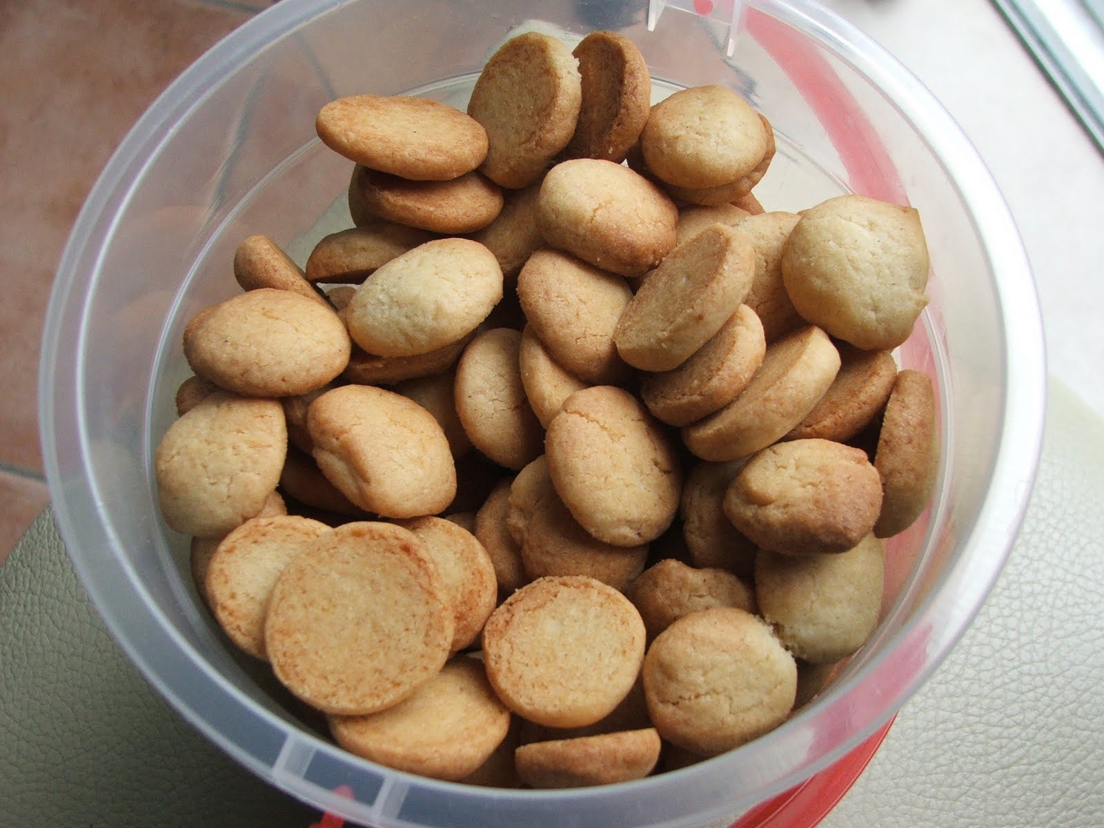 As Receitas da Tita: Biscoitos de manteiga com canela