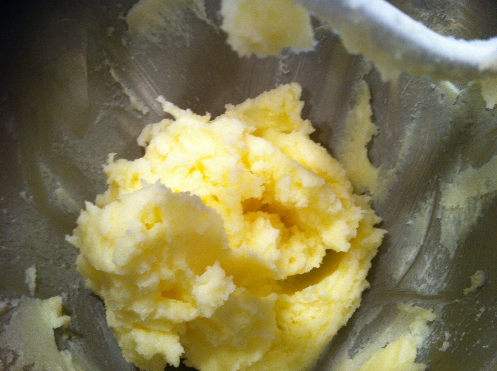 The Cookie Crumbles: Koulourakia (Greek Butter Cookie)