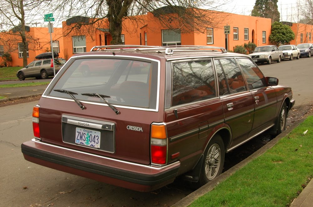 OLD PARKED CARS.: 1986 Toyota Cressida Wagon.