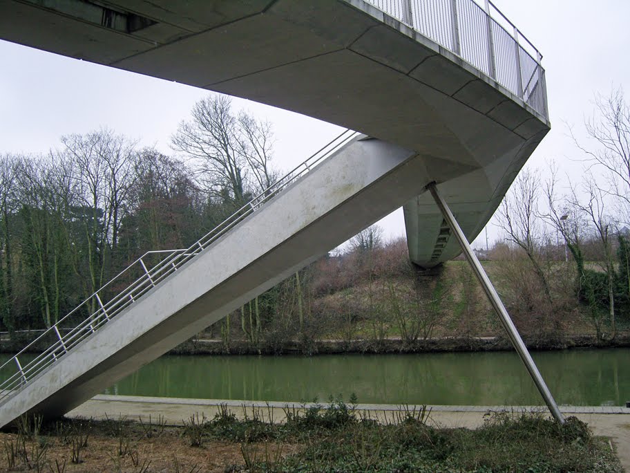 The Happy Pontist: Kent Bridges: 2. Kent Messenger Millennium Bridge