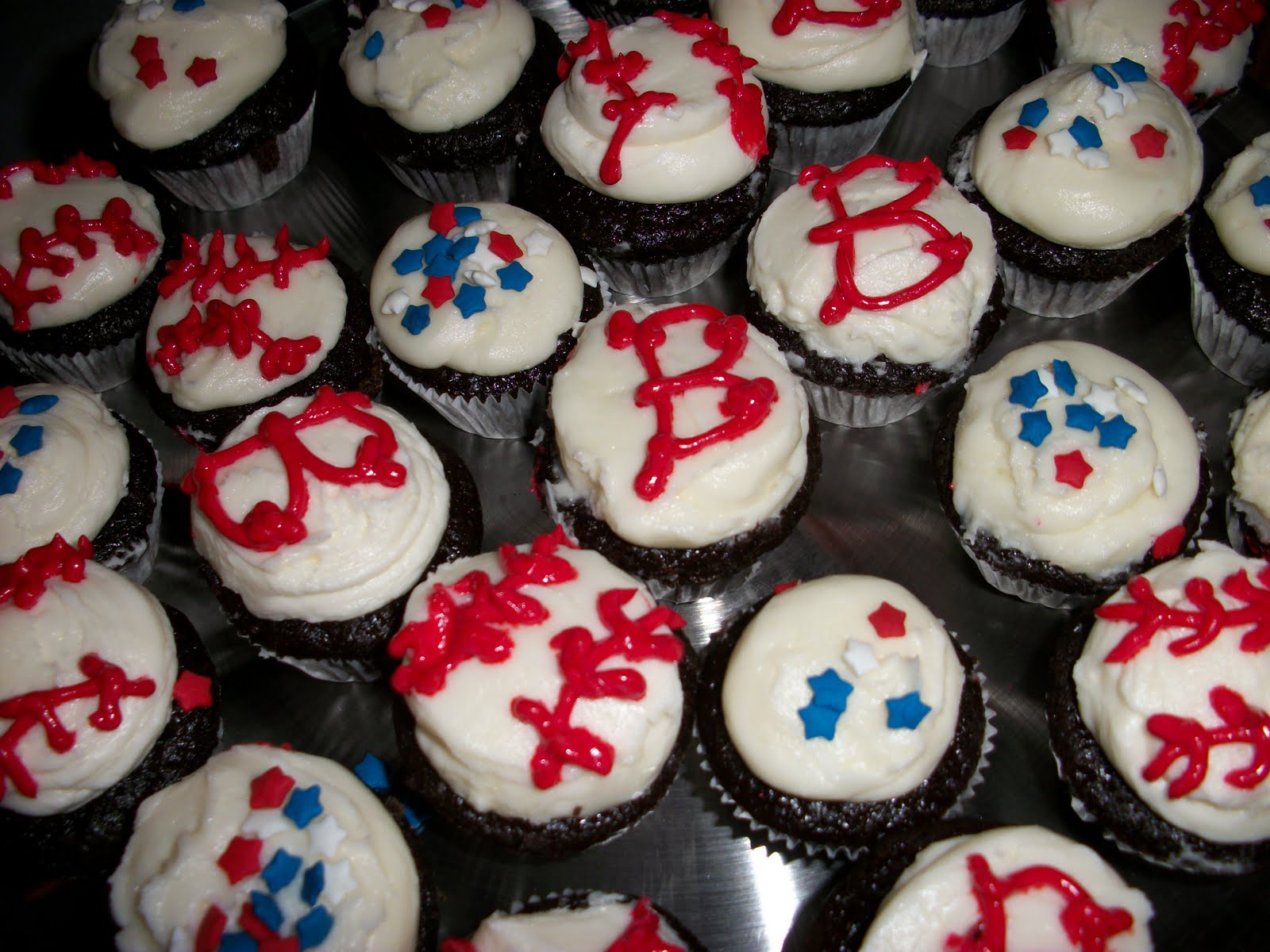 Lola Pearl Bake Shoppe: June 2010