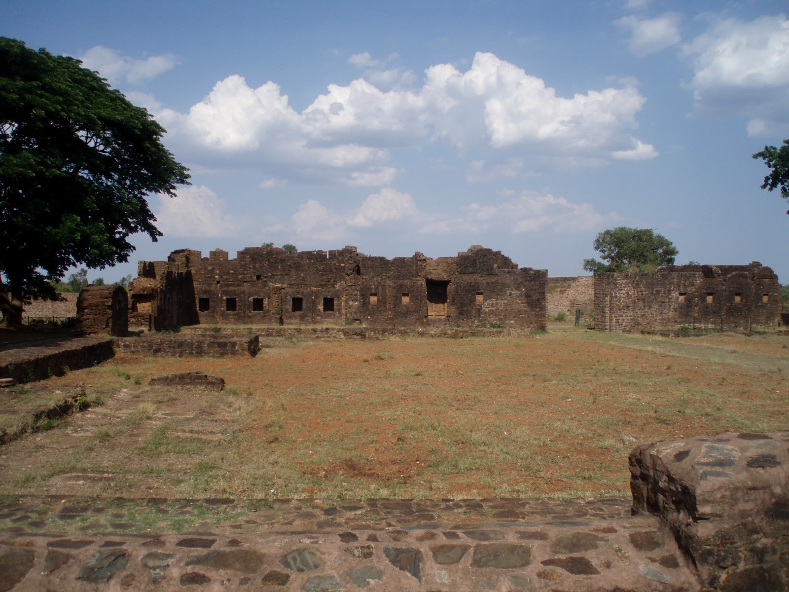 Travelogue Unlimited: Kittur Fort : A Photo Feature