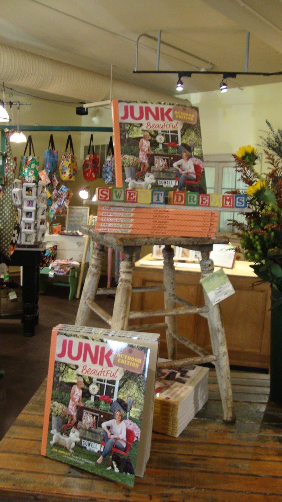 SylviaS VintagE DaughteR: Sue Whitney of JUNKMARKET Style - comes to ...