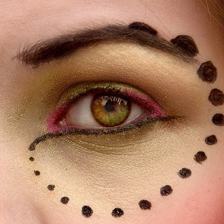 Eye Makeup Ideas: Black Dots Eye Makeup