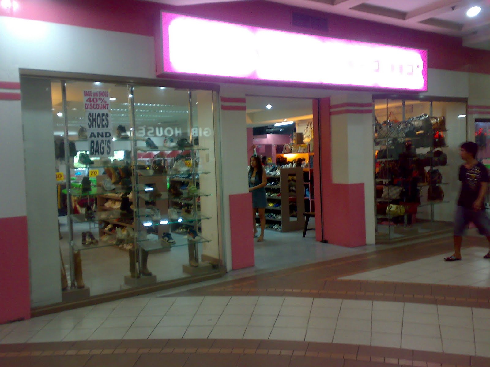 UKAY UKAY RESOURCE CENTER: Ukay Shop 25: RTW SURPLUS CENTER 2