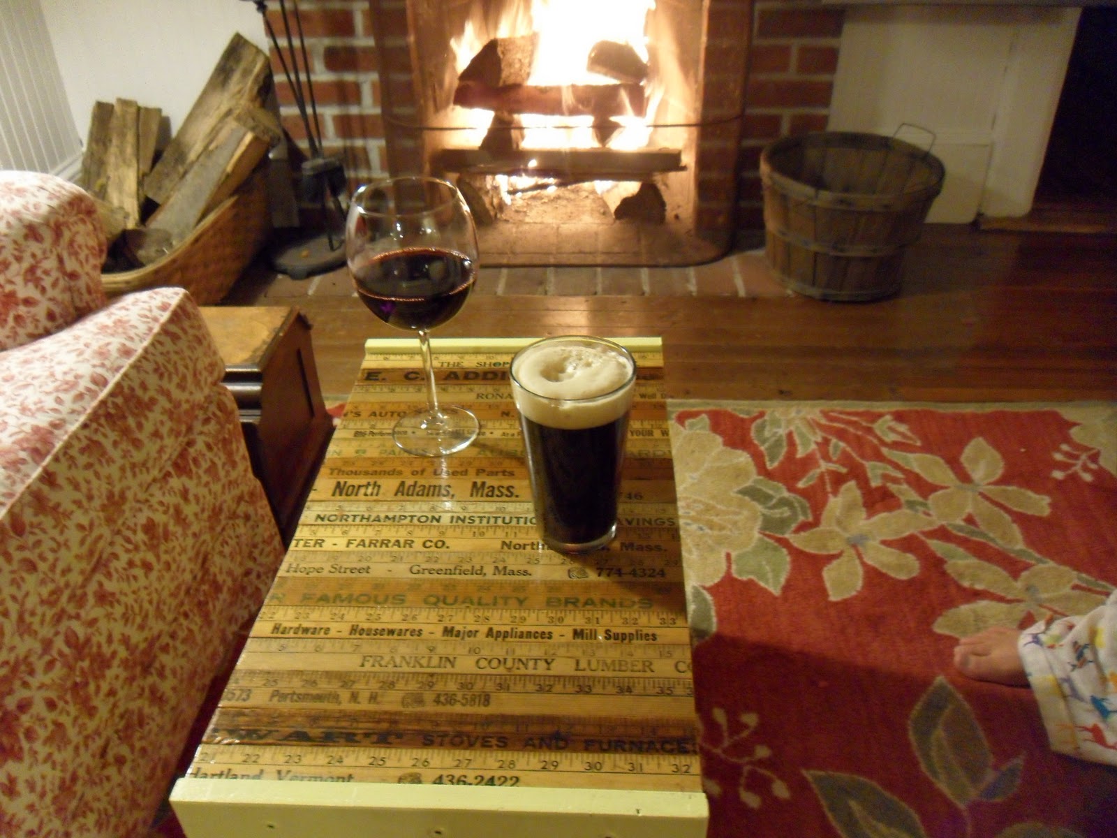 reclaimed crafts: vintage yardsticks + old Ikea table = funky, cool table