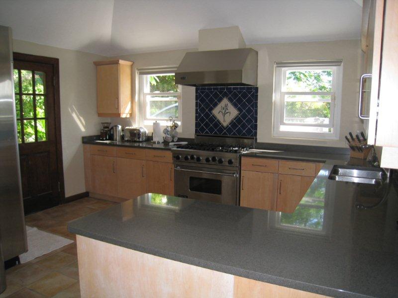 Bermuda - Home on The Rock: Sold! Moat House - Fort Hamilton Drive, Bermuda