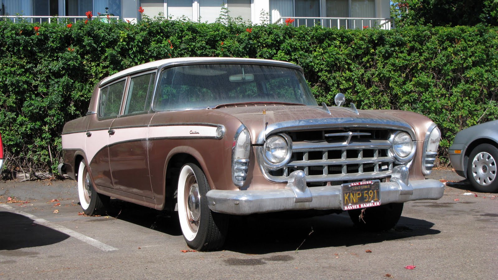 THE STREET PEEP: 1957 Nash Rambler Sedan