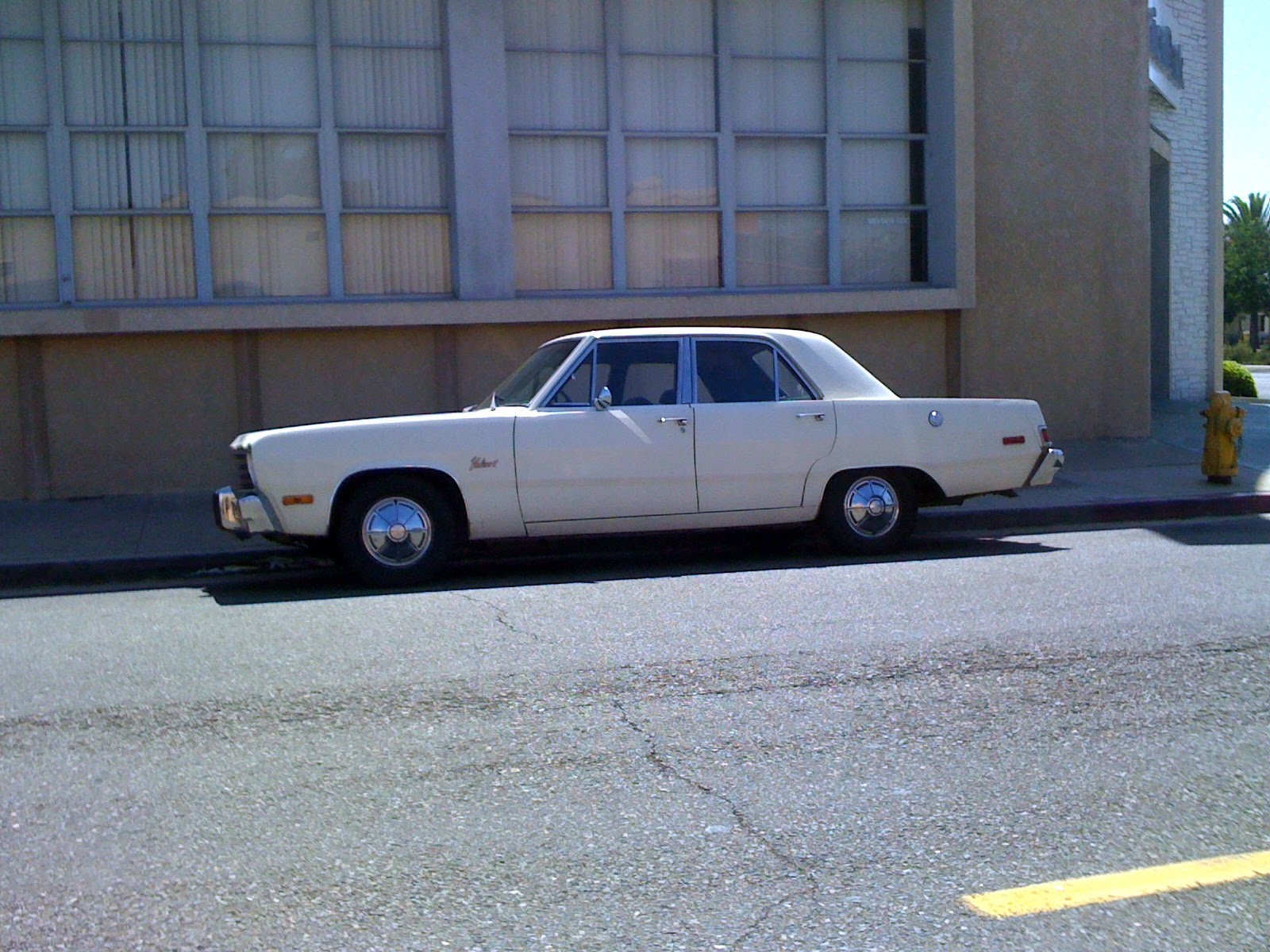 Channing's blog: 1973 Chrysler Valiant 4.3 VJ picture . Picture credit ...