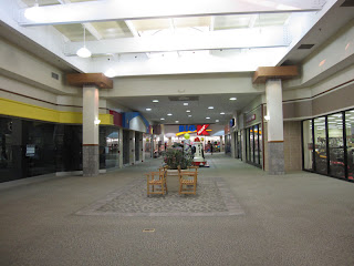 Sky City: Retail History: Blue Ridge Mall: Hendersonville, NC