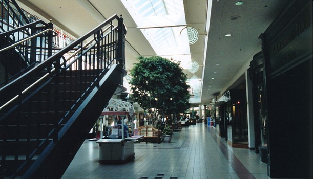 Sky City: Retail History: Savannah Mall: Savannah, GA