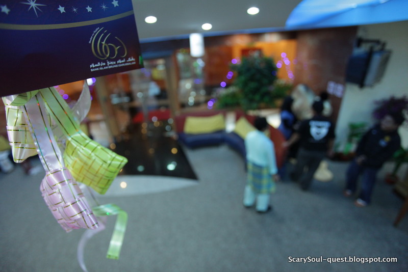 The Quest of The Photographer Wannabe: Decorating The Office For Hari Raya