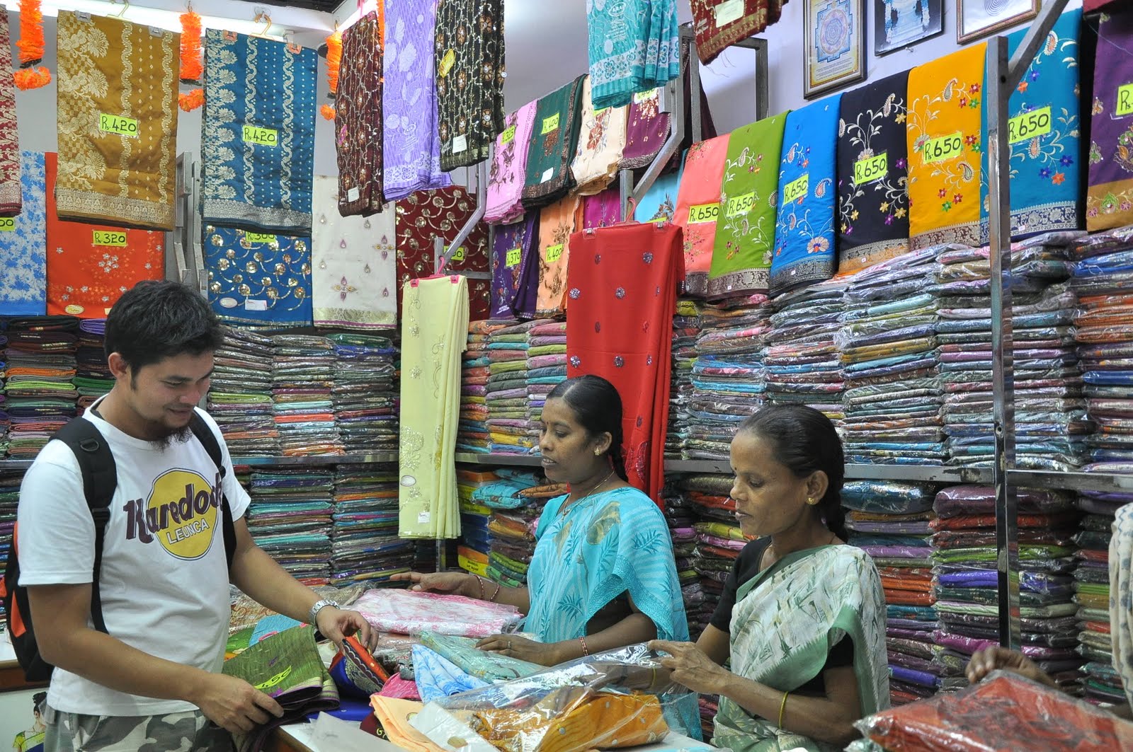 Butik Traveller: Kain dari india, myanmar & laos