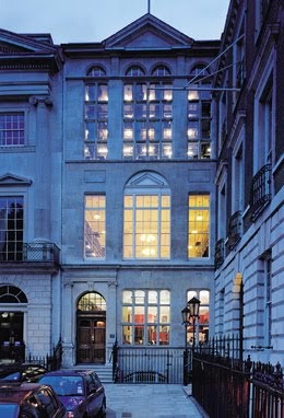 BOOKTRYST: London Library Lightens Up