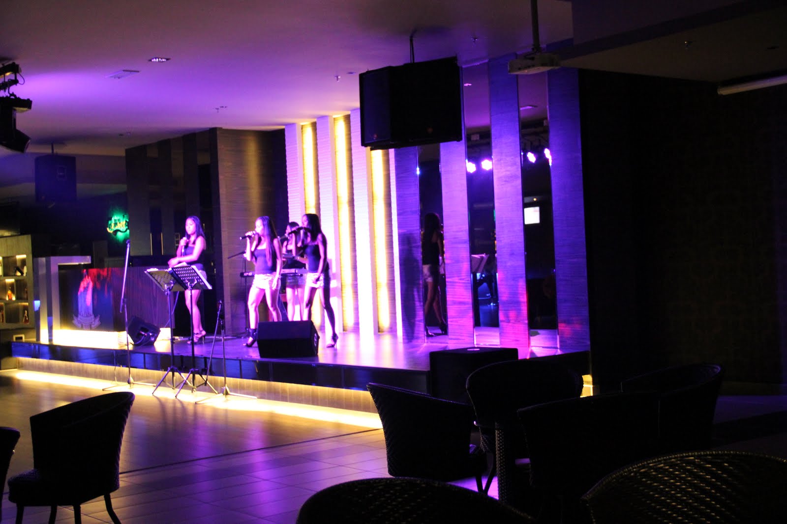 EtcEtc: Malacca Club