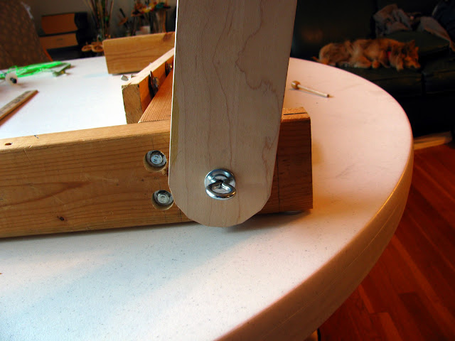 Rosemary Knits: Updates to my bicycle wheel spinning wheel