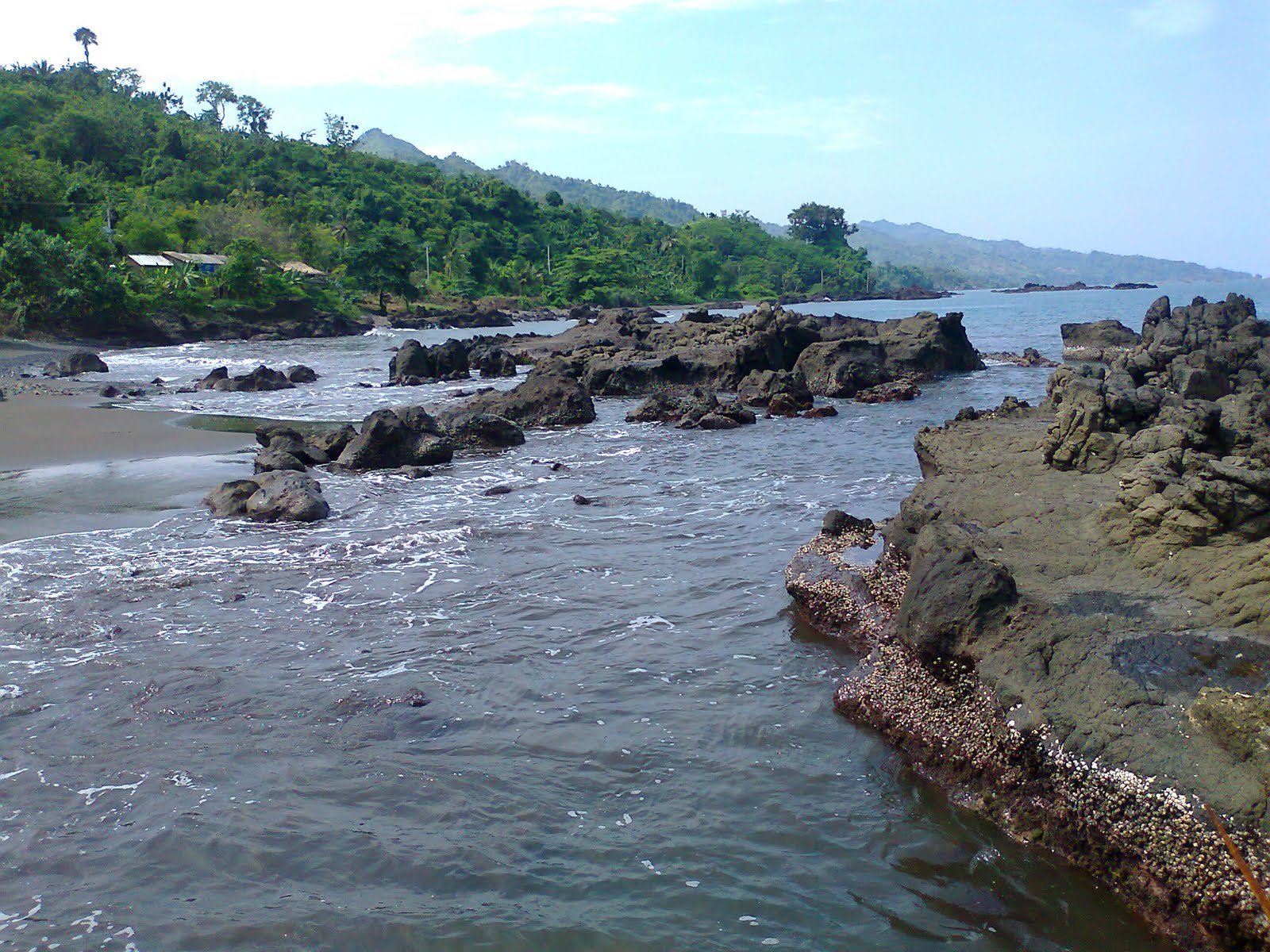 more than an useless world to be mine: A TRIP TO LOJI BEACH