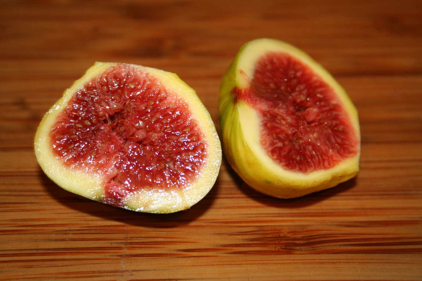 The Freerange Chick: Monthly micro-batch: candy striped fig ice cream