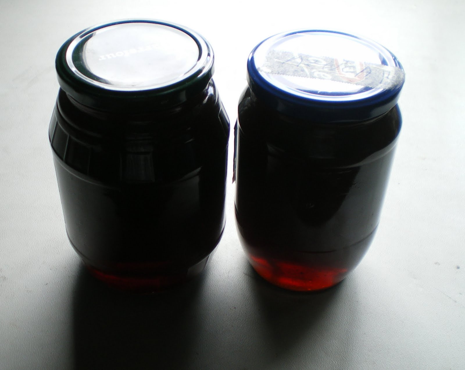 ibias con la bota y la fardela: Entre las Abejas