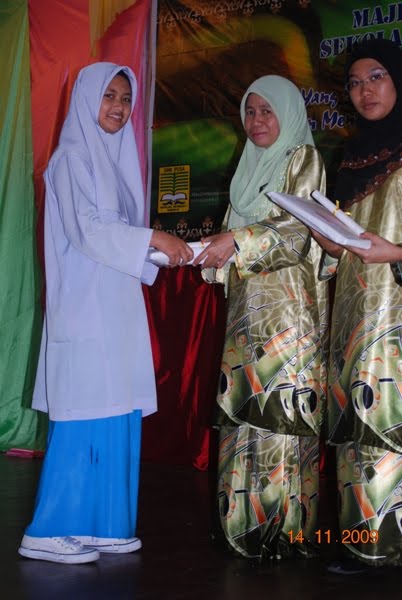 Little Cat: SMK Pusa, Betong.: Penerima Tempat Pertama Tingkatan 4 (4A1 ...