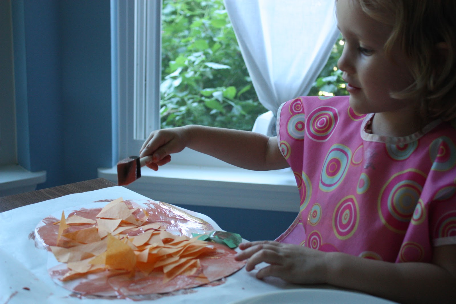 Ankle Biter Art: "Magic Pumpkin" glue project