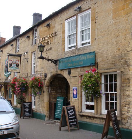 Redesdale Arms Hotel Moreton-in-Marsh - Britain All Over Travel Guide