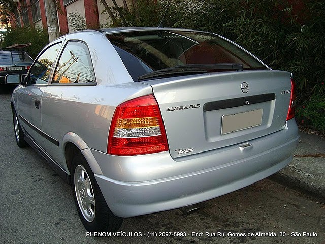 Teste, fotos, consumo, preço e ficha técnica do Astra Hatch 2000 GLS 2. ...