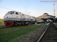 Blog Kereta Api Indonesia: KA Campuran
