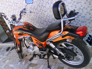 Moto - Clube - Arapongas: Dafra Kansas 150 customizadas