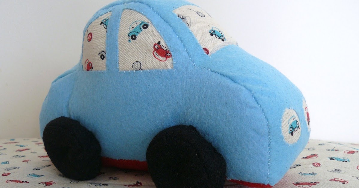 edward and lilly: A Plush Car